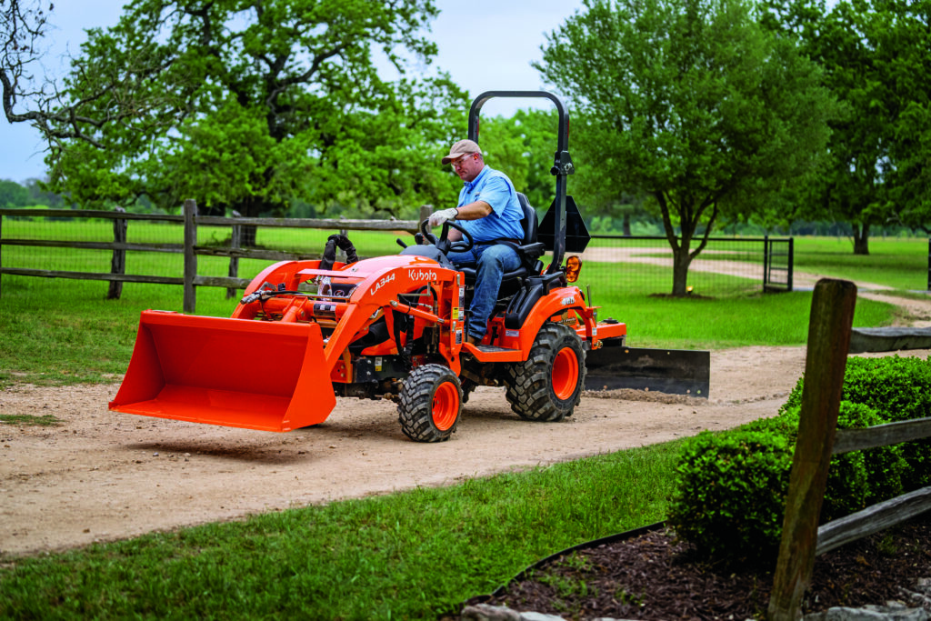 Kubota BX2680 Tractor - Steen Enterprises
